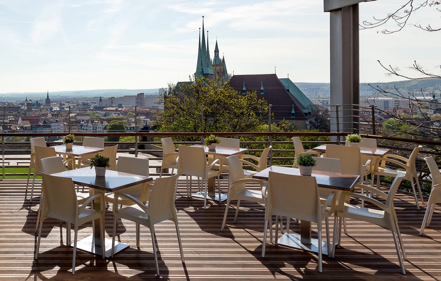 Terrasse Restaurant Glashütte Erfurt - Glashuette Restaurant auf dem ...